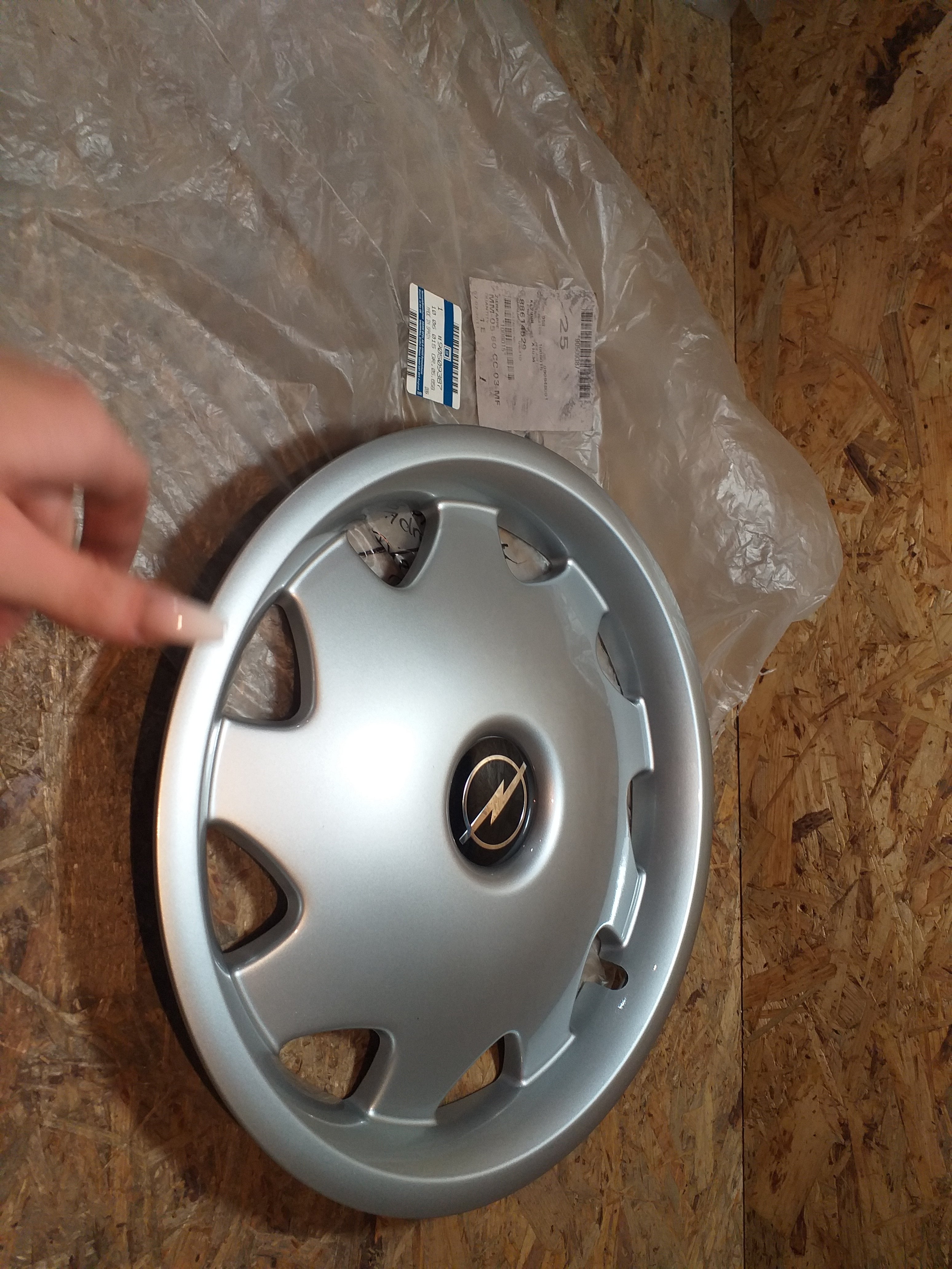 Omega A Senator Radkappe original GM Opel NEU – Oldtimer Thimm