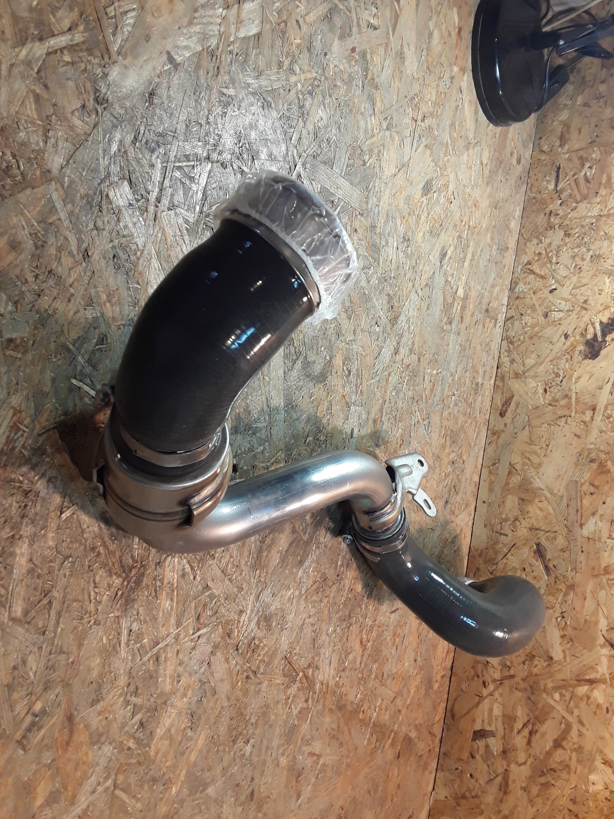 Renault Trafic 3 1,6 DCI Opel Vivaro B 1,6 CDTi Turboschlauch Ladeluft ...