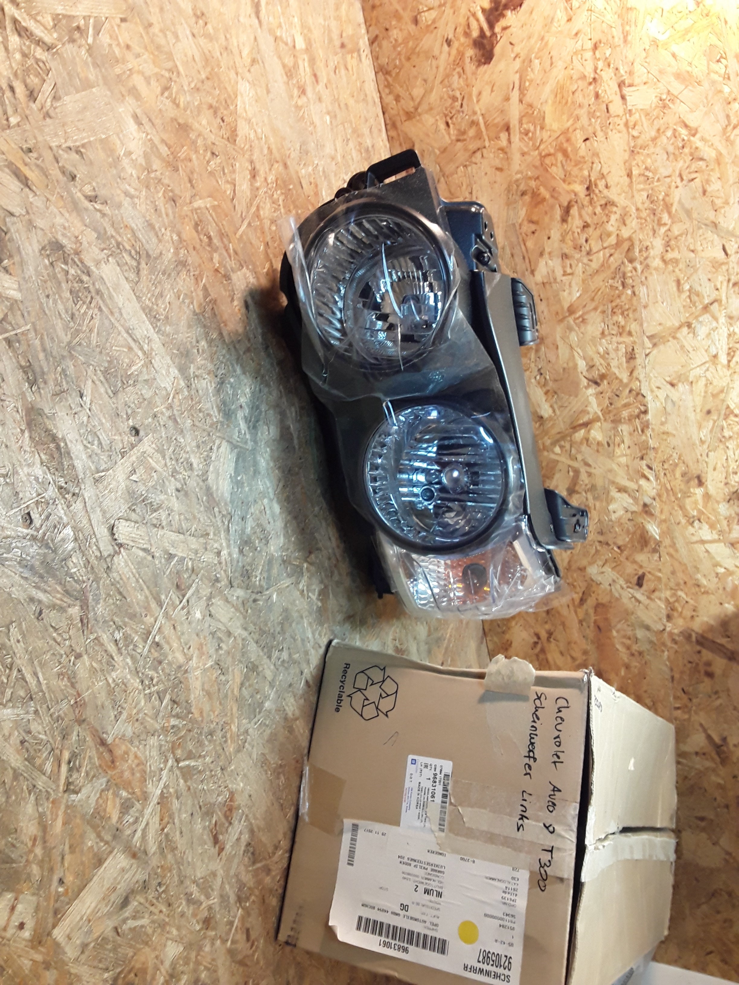 Chevrolet Aveo 8 T300 Scheinwerfer links original GM Opel NEU ...