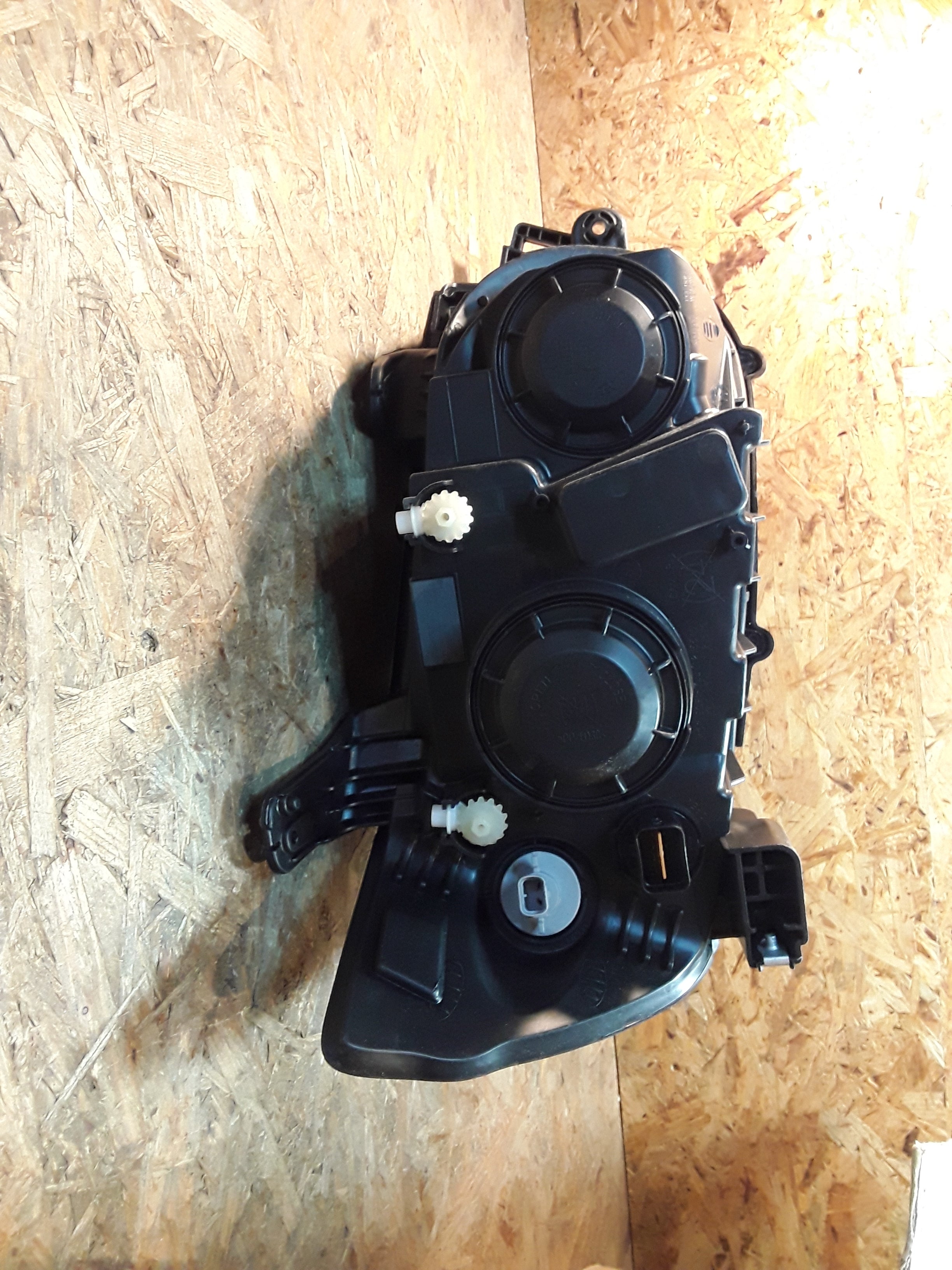 Chevrolet Aveo 8 T300 Scheinwerfer links original GM Opel NEU ...